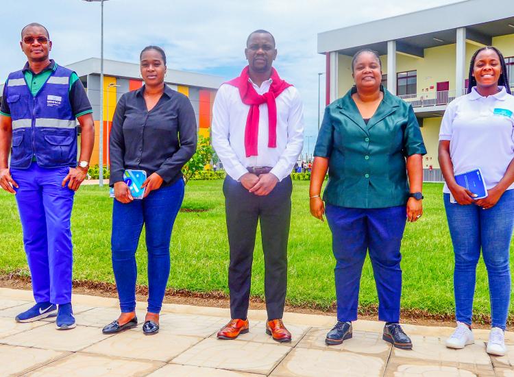 A UNESCO efectuou um encontro técnico com a UNIC para a realização do ...